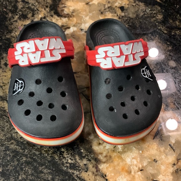 CROCS | Shoes | Star Wars Light Up Crocs Toddler Size 8 Blackredwhite ...